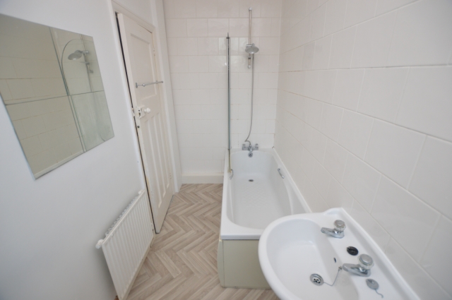 3 Bedroom Semi Detached House Wigan Road Aspull Wigan Wn2 1du